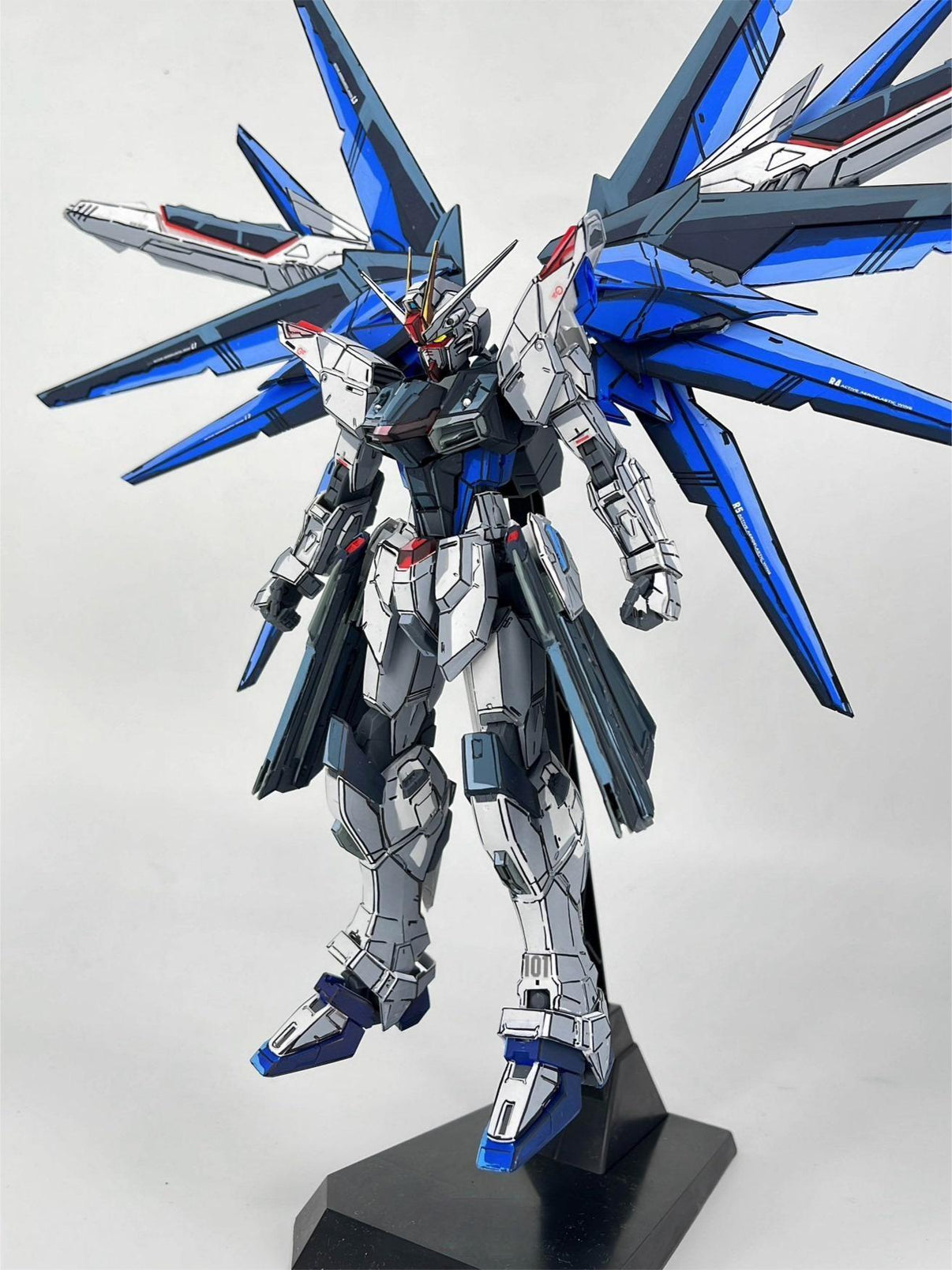 HG Freedom Gunpla Manga Color Repaint | Ultimate Freedom – Lyk Repaint